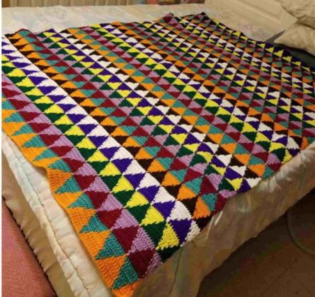Crochet Triangle Blanket